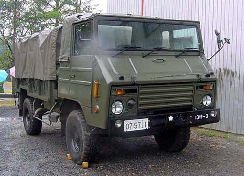 Camion Isuzu Type 73 - Encyclopedie des Armes